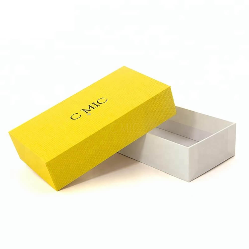 Leading Custom Packaging Manufacturer | C MIC